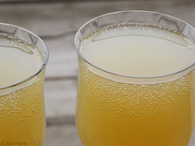 Authentic Apfelschorle (German Carbonated Apple Juice) - Recipe.me